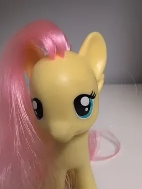 Hasbro | Toys | My Little Pony Fluttershy Droopy Eyes G4 Collectible ...